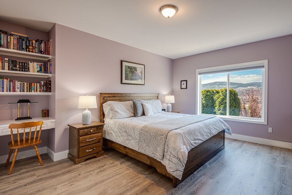 Adela's Bed And Breakfast - West Kelowna