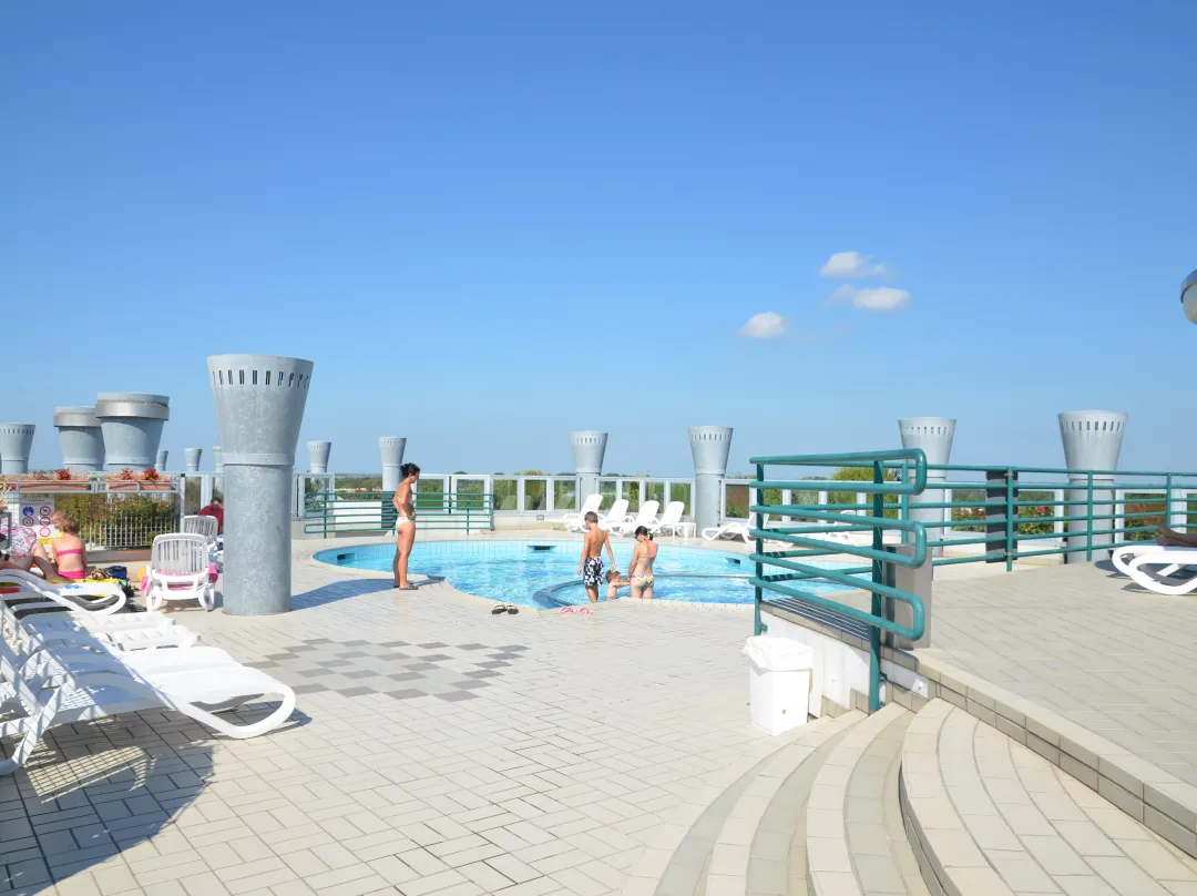 Elegante Residenza Delle Terme 1 Letto Da 4 Posti Letto Con Piscina - Bibione