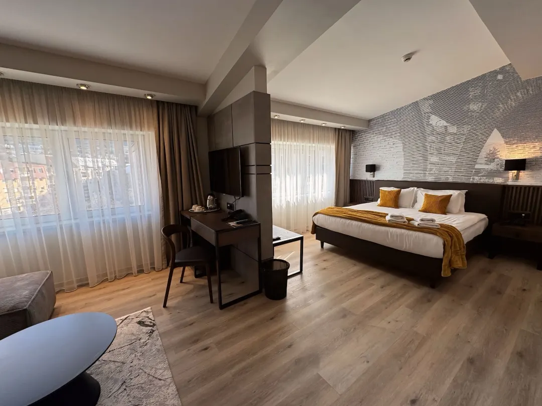 Queen's Hotel - Zebra Centre - Skopje