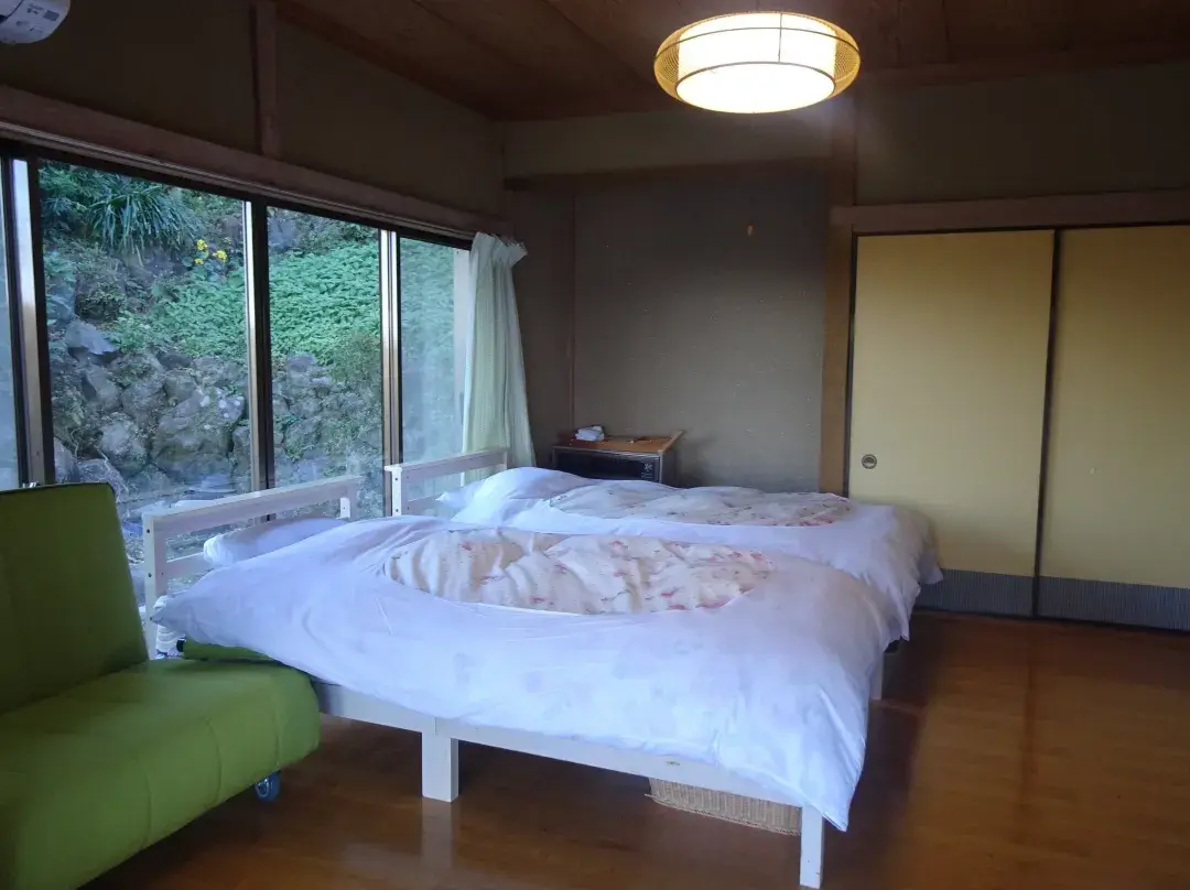 Two Groups In One Building With Ocean Views All A - Kawana