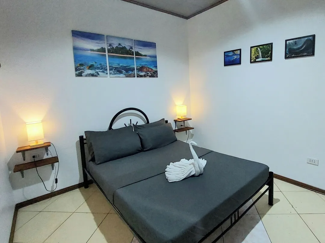 Ohlala Hostel - Moalboal