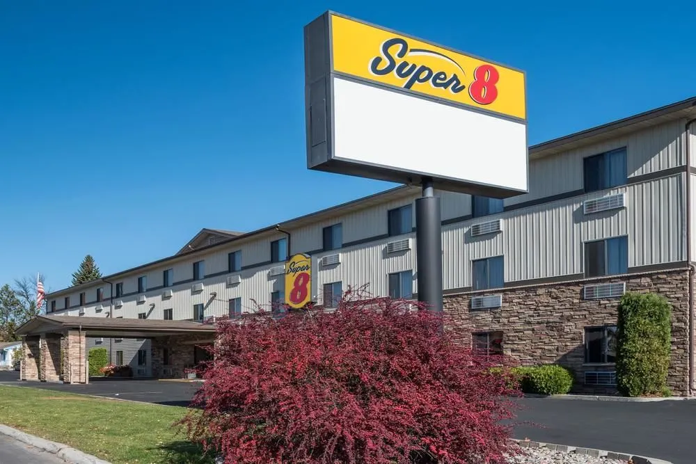 Super 8 By Wyndham Kalispell Glacier National Park - Kalispell, MT