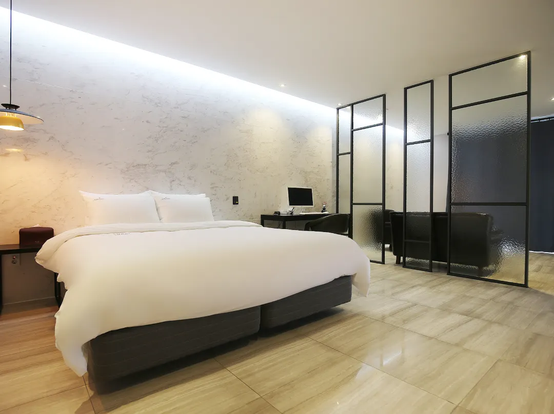 Gongju Hotel Moon - Jeollabuk-do