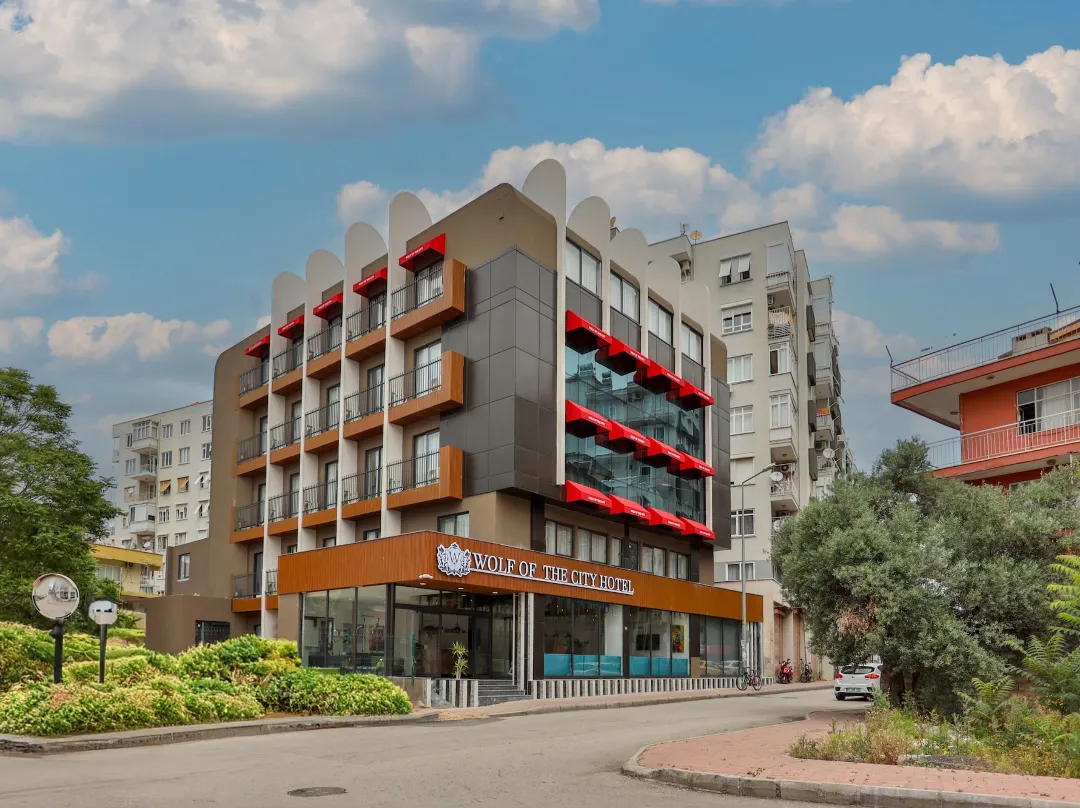 Wolf Of The City Hotel & Spa - Lara Beach