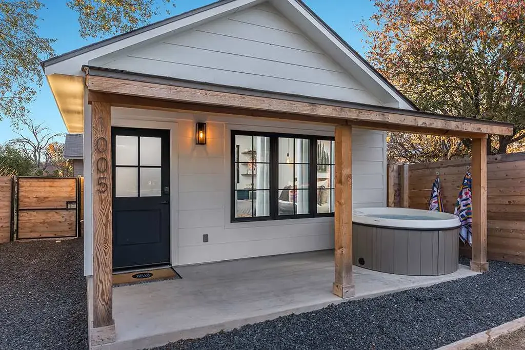 Charming Getaway With Hot Tub And Cozy Ambiance - Serene Retreat - 프레더릭스버그