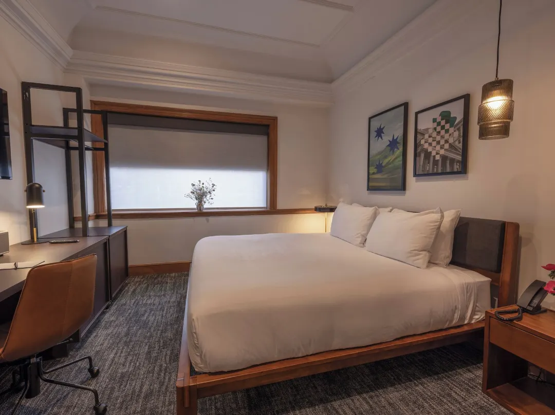 The Promissory Hotel - Smith Mountain Lake, VA