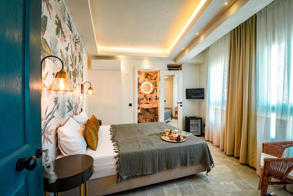 Petra Ada Otel - Bozcaada