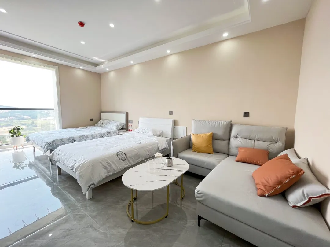 Huazhi City Xingcheng Scenic Homestay - Kunming