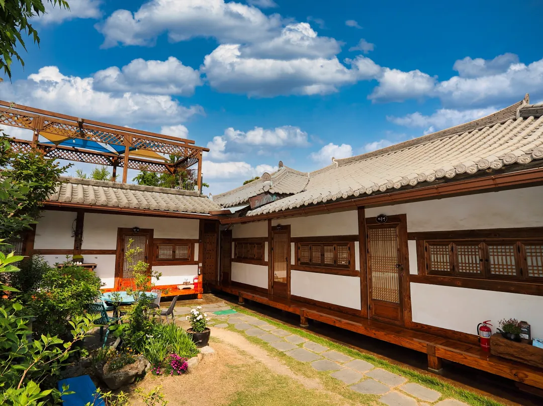 Kkot Jari Hanok Pension - 全州市