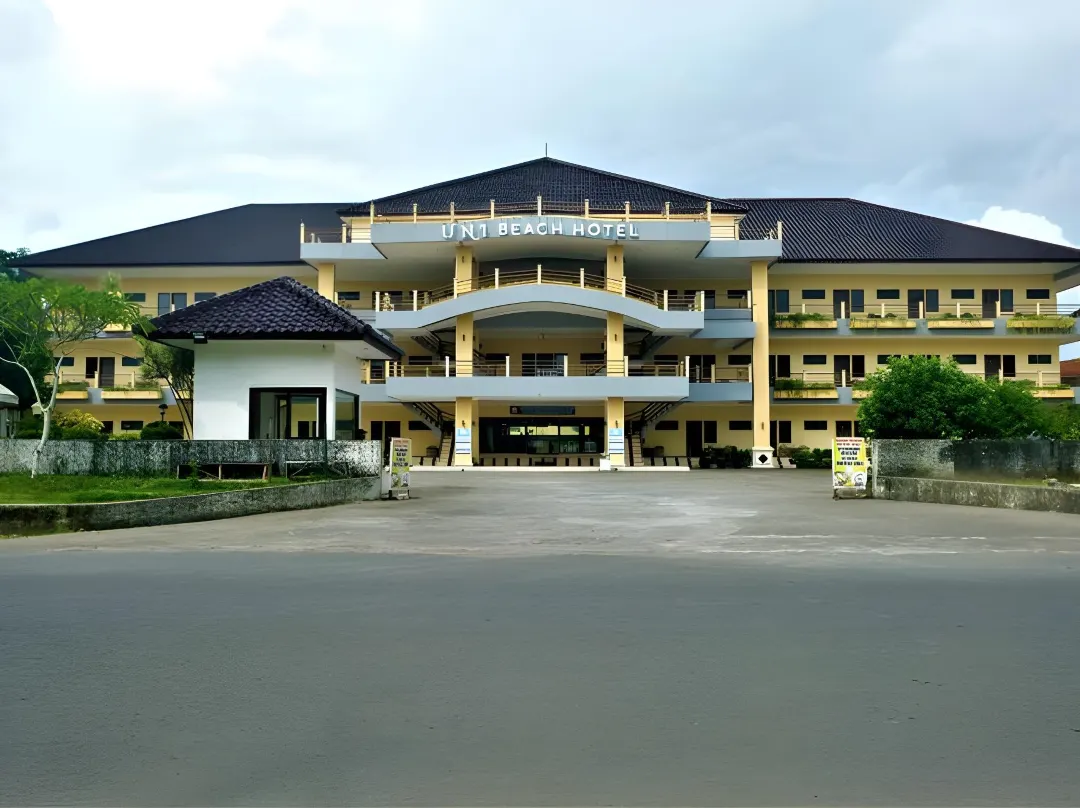 Uni Beach Hotel - Pangandaran