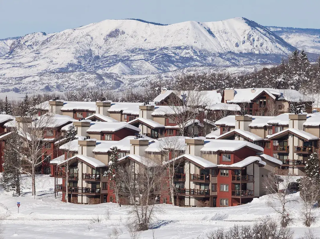 Mountain Views And Outdoor Heated Pool - Stylish Two Level Retreat - Steamboat Springs, CO