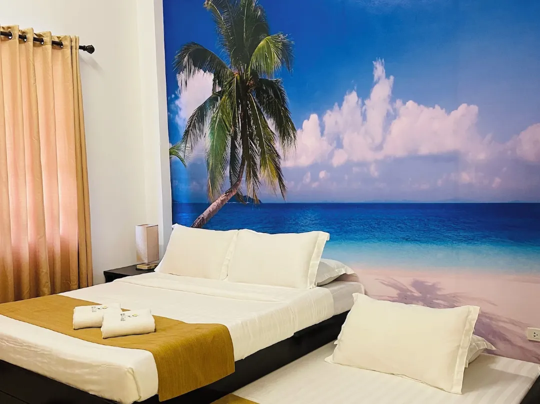 Castle Rock Boracay - Malay