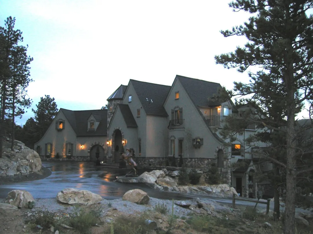 Arrowhead Manor Bed & Breakfast Inn & Event Center - Morrison, CO