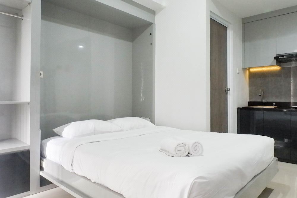 Compact And Stylish Studio Apartment At Taman Melati Surabaya - Surabaya