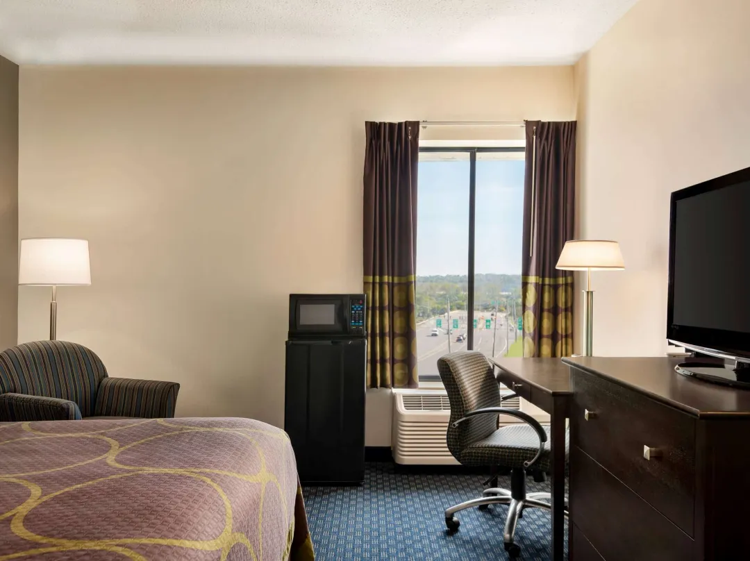 Super 8 By Wyndham Liverpool/syracuse North Airport - Syracuse, NY