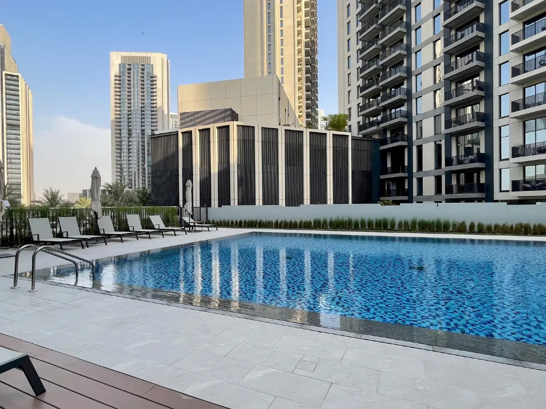 Elite Lux Holiday Homes - Island Park Escape: Modern 2br Gem, Dubai - Dubai