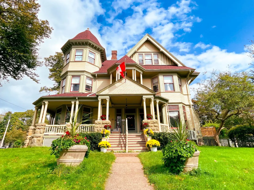 The Eden Hall Inn - Charlottetown