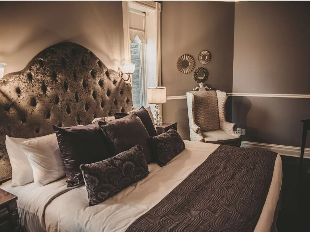 The Grand Hotel - Carleton Place