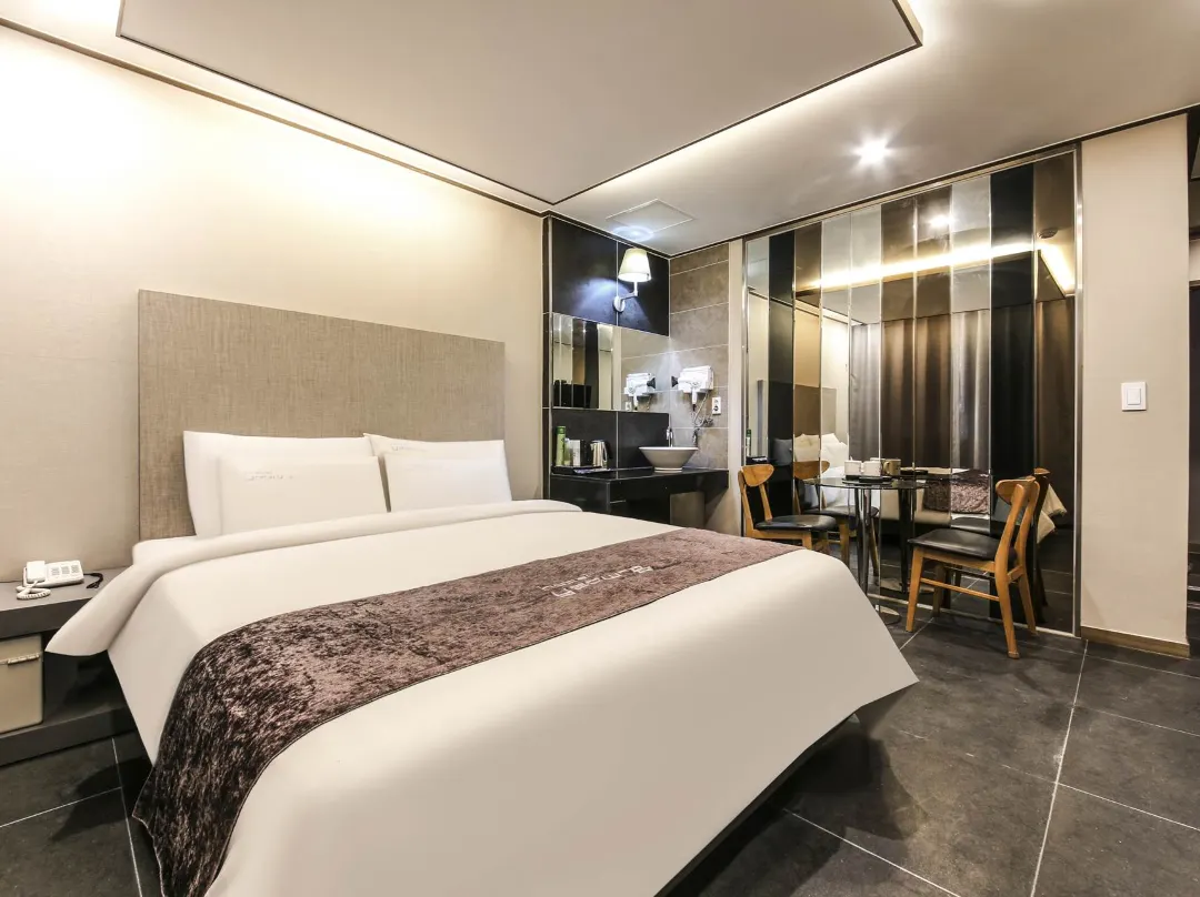 Yeoubi Hotel - Namhae-gun