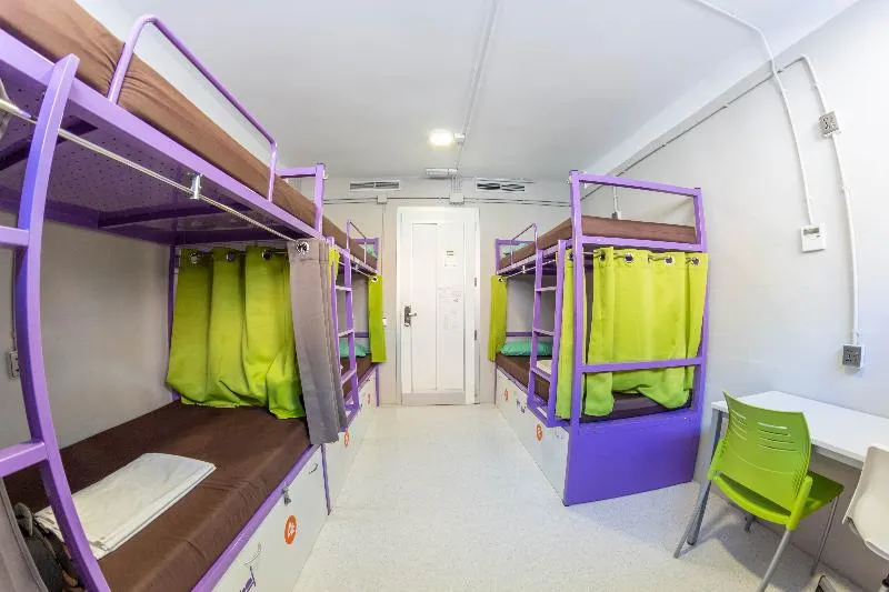 Scout Madrid Hostel - Madrid