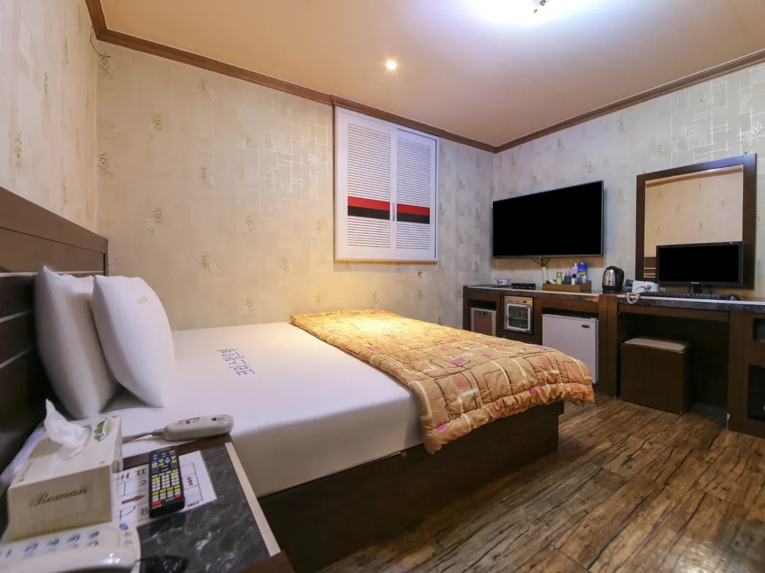 Bucheon Crystal - Bucheon-si