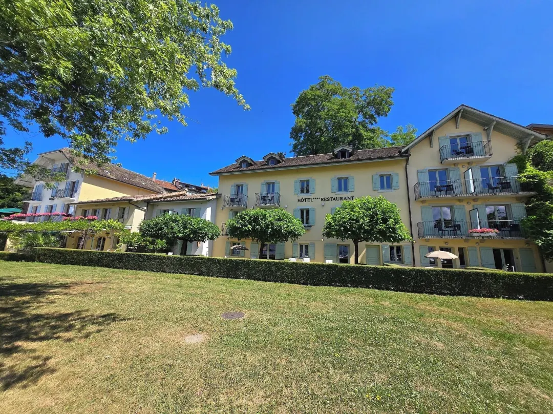 Hôtel-restaurant Le Jules Verne - Yvoire