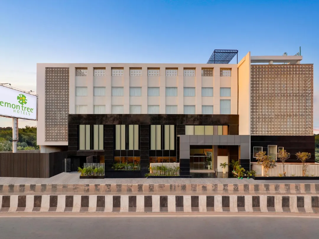 Lemon Tree Hotel Agra - Agra