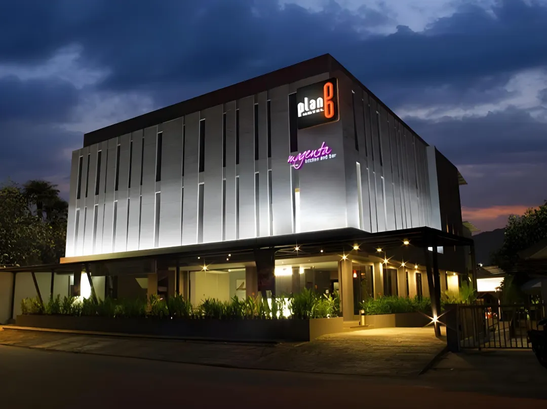 Plan B Hotel - Padang