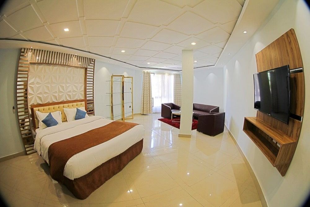 Salama Bling Beach Resort - Mombasa