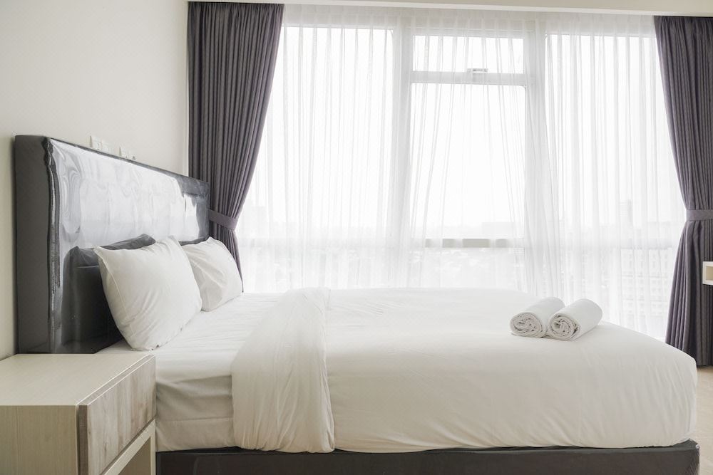 Elegant And Spacious 3br Menteng Park Apartment - Jakarta