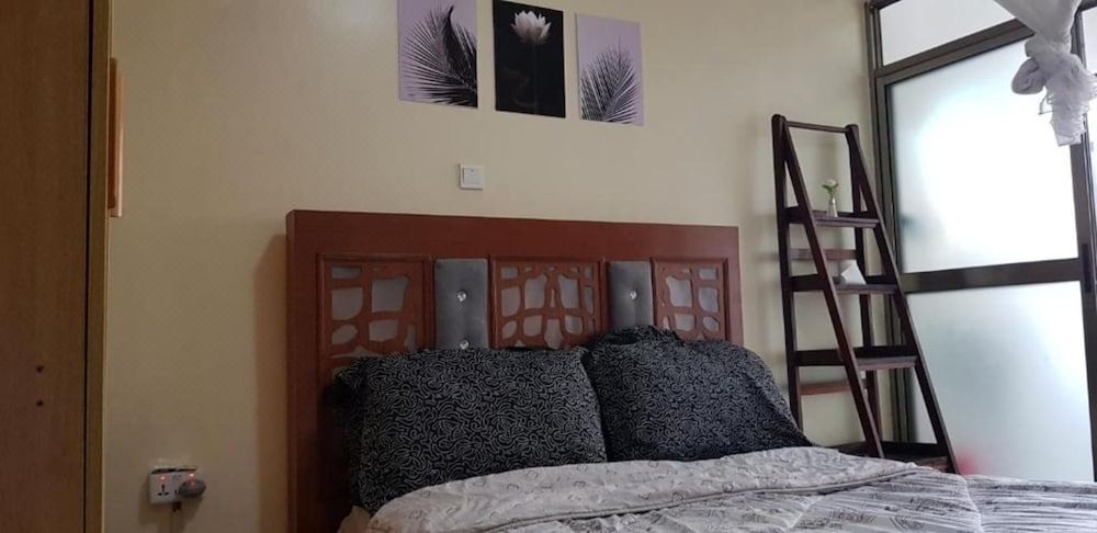Comfy Private Ensuite Guest Room - Nairobi