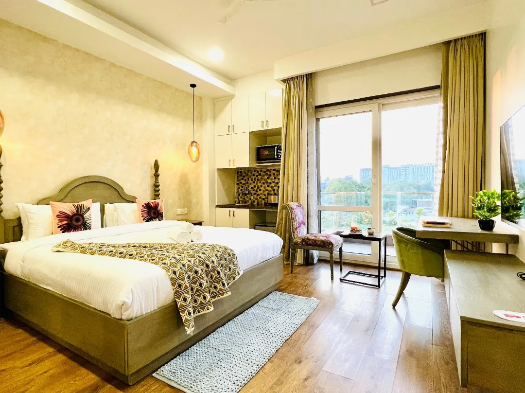 Bluo Luxury Stay - Medicity - Balcony, Tub, Gym Tt - Gurugram