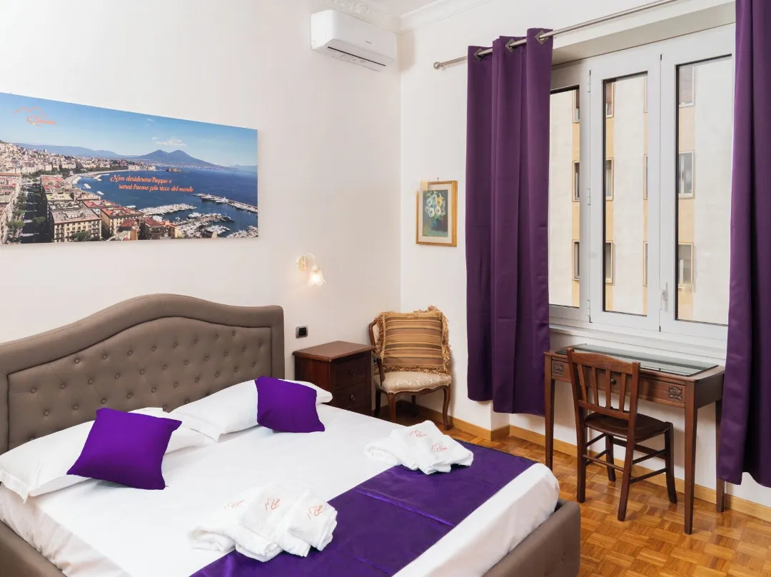 Suite Cervantes - Naples