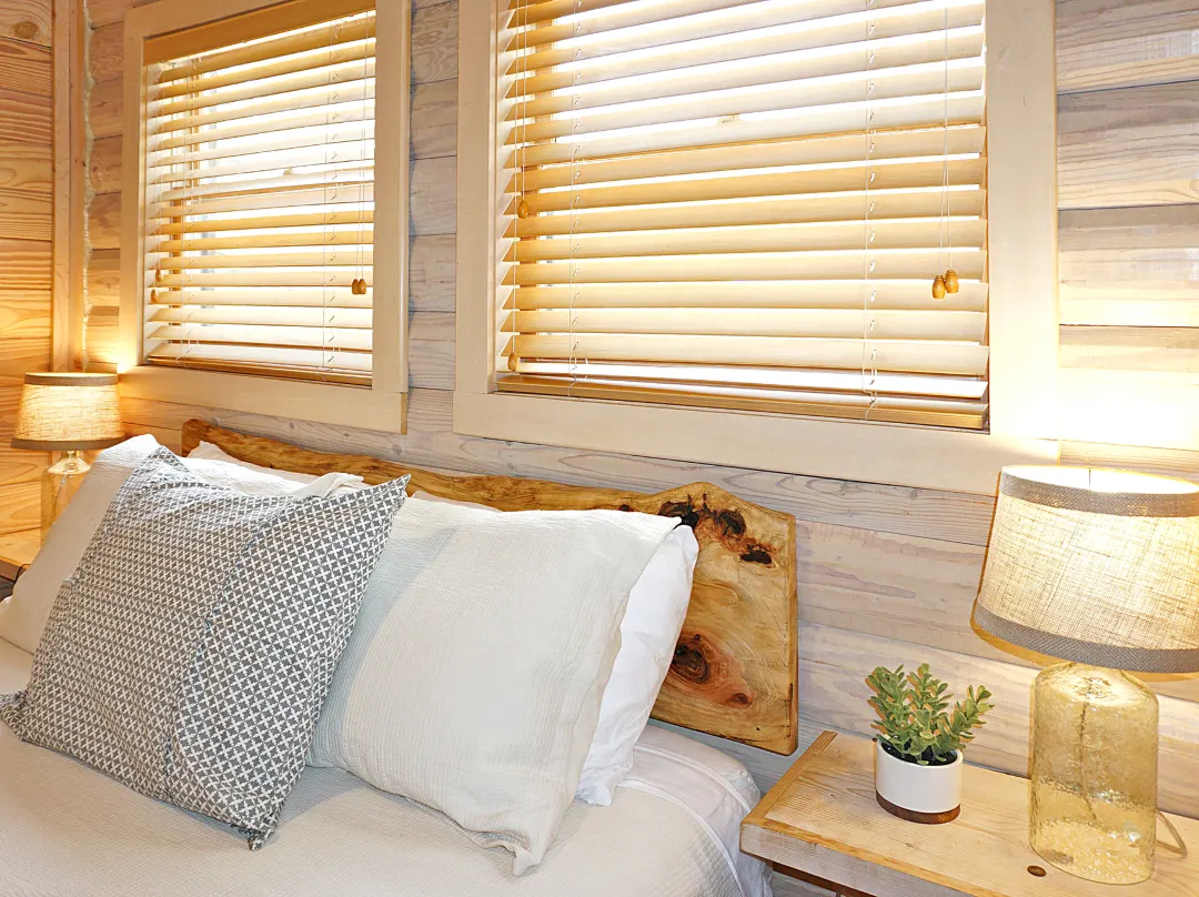 Spacious Reunion Cabin With Pool And Modern Kitchen - Stunning Retreat - Wimberley, TX