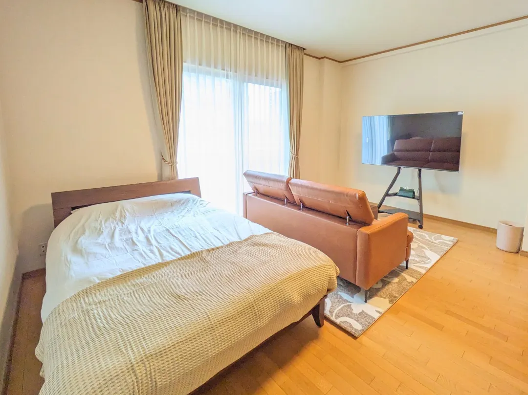 The Global West - Niihama