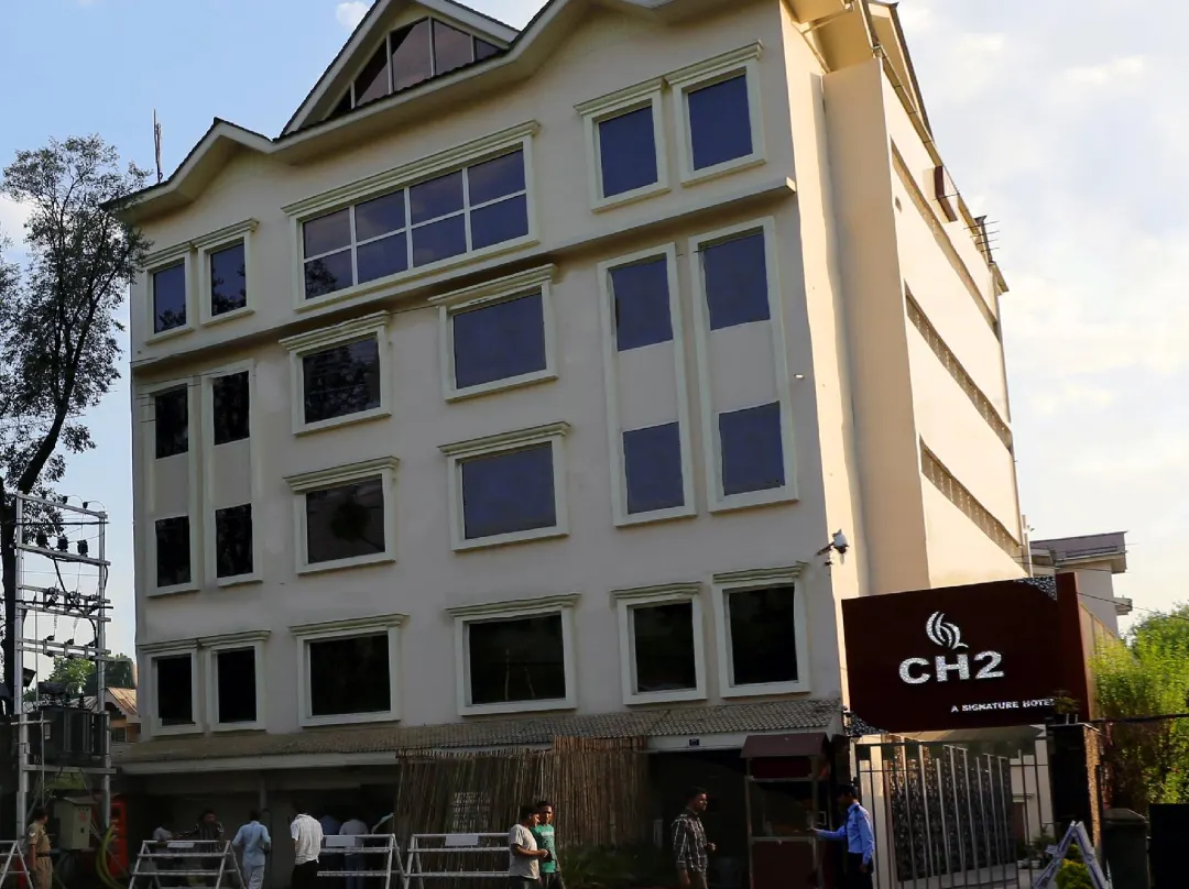 Hotel Ch2 - Srinagar