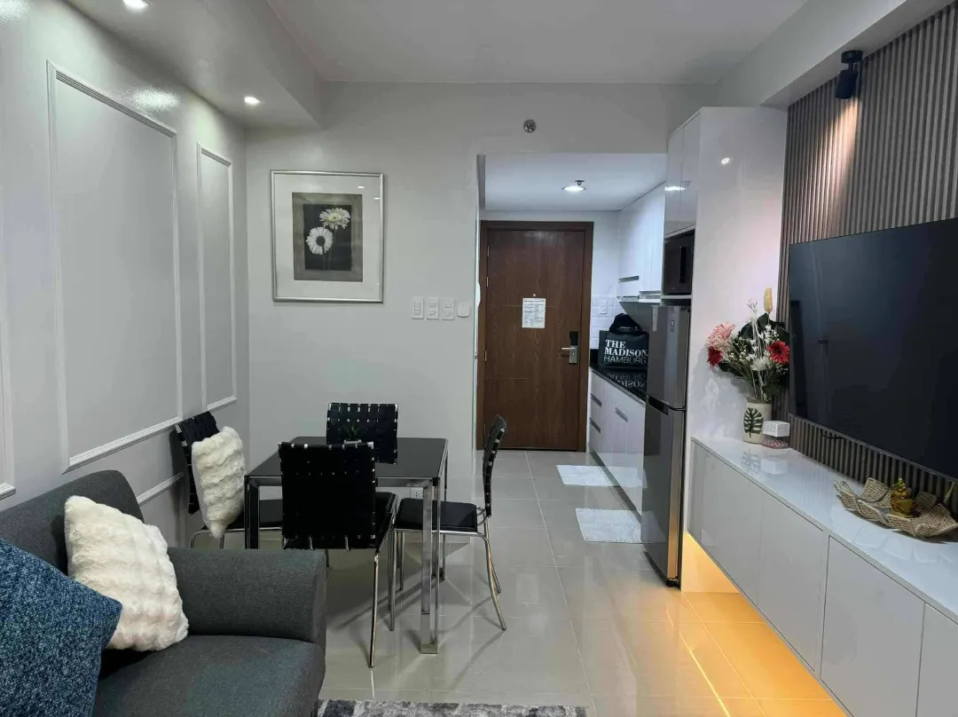 Chic Retreat  In Pasay City - Scandinavian With Balcony Facing Mall Of Asia - Parañaque