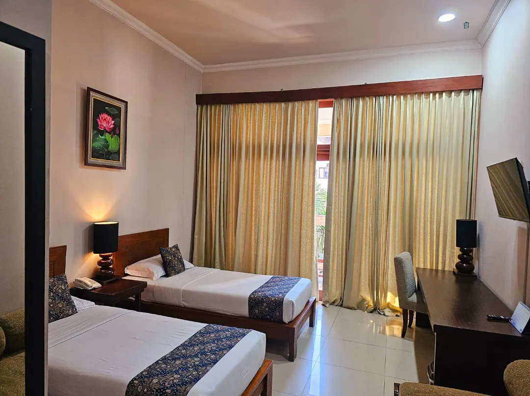 One Six Eight Ox Hotel & Restaurant - Salatiga