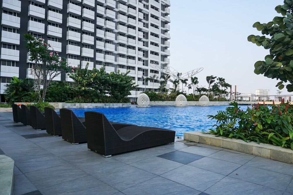Elegant Studio At West Vista Apartment With City View - West Jakarta
