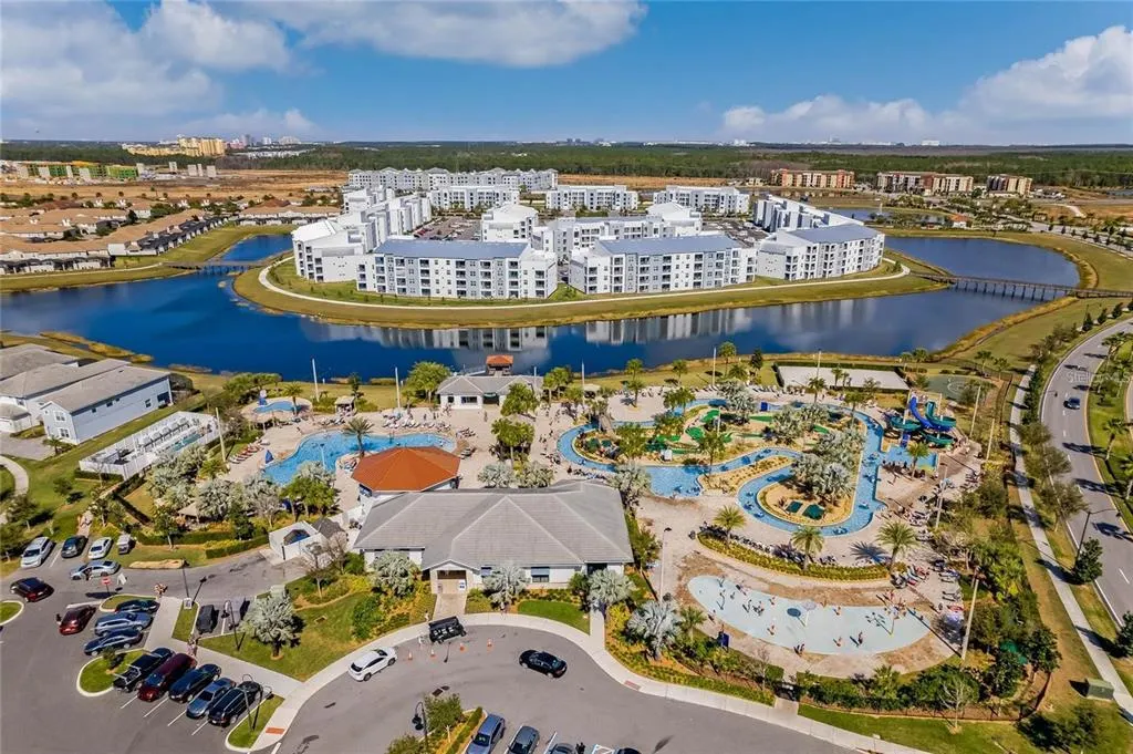 Private Screened-in Pool And Resort Amenities - Spectacular Family Escape - Kissimmee, FL