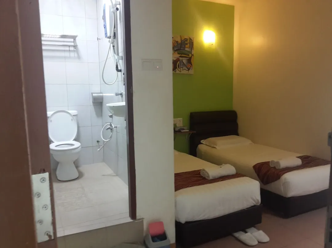 Golden Gate Hotel Kemaman By Rvh - Terengganu