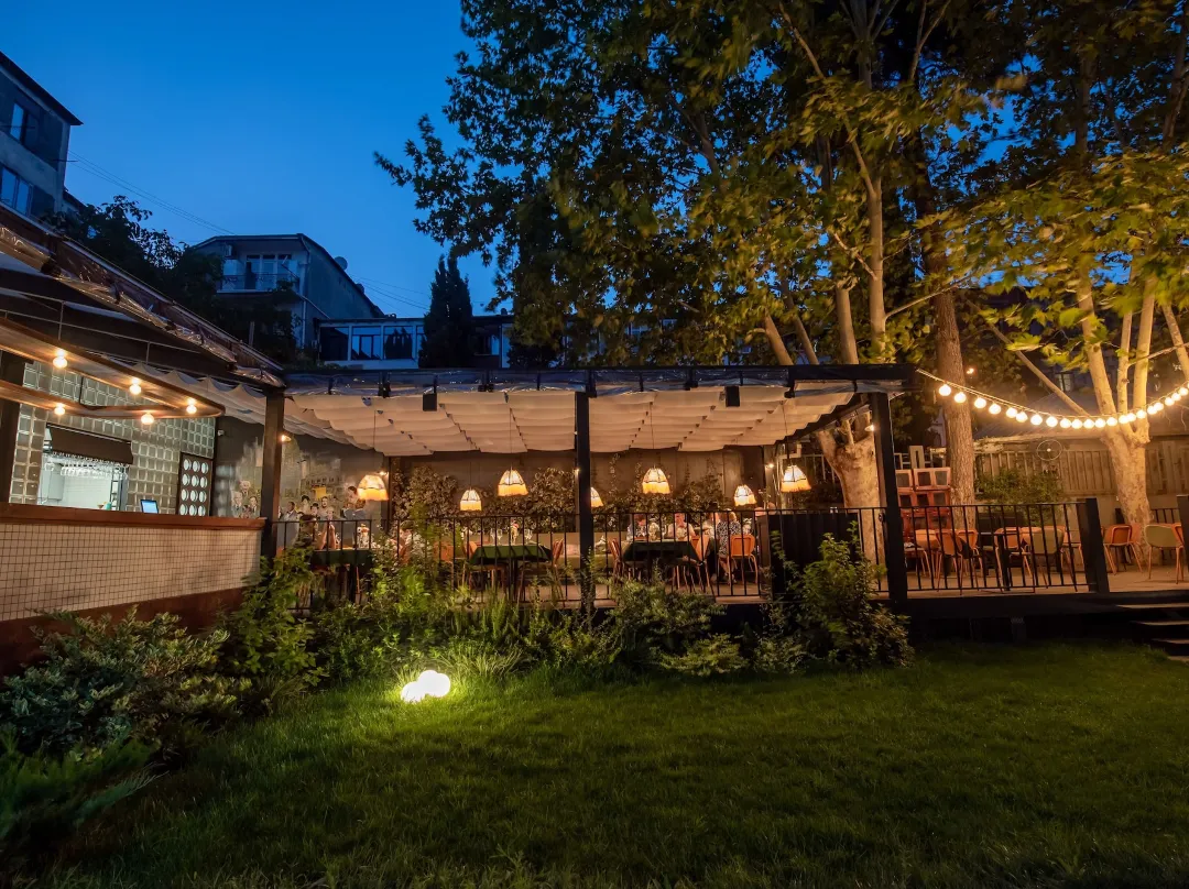 Hotel Twenties Tbilisi - Stay & Dine - Tbilisi