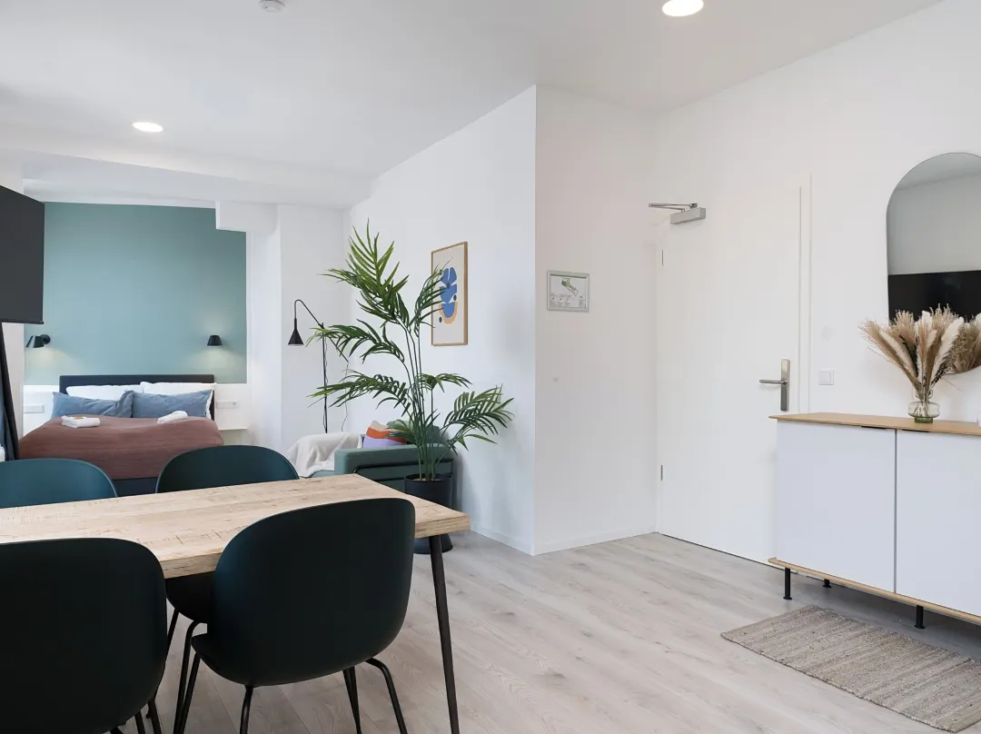 Nestup - Hildesheim Zentral - Hildesheim