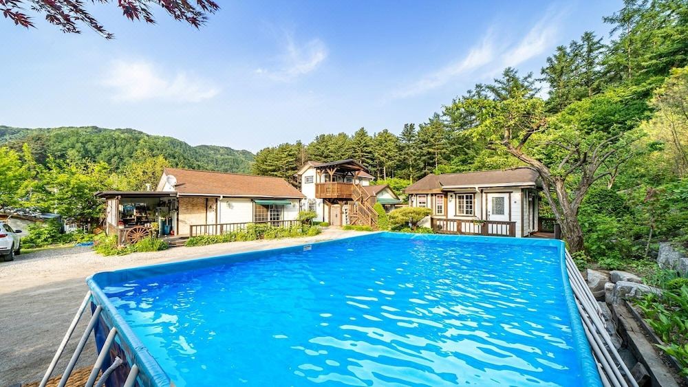 Gapyeong Ojeupension - Icheon