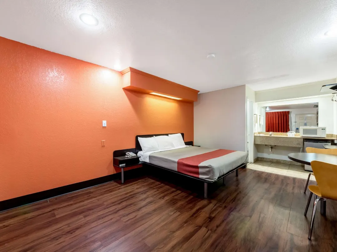 Motel 6 San Antonio, Tx - Splashtown - San Antonio