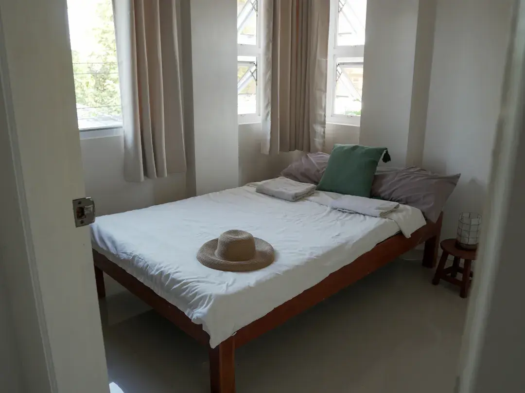 2br Simple Budget Homestay, Beach, Parking, Wi-fi - San Fernando