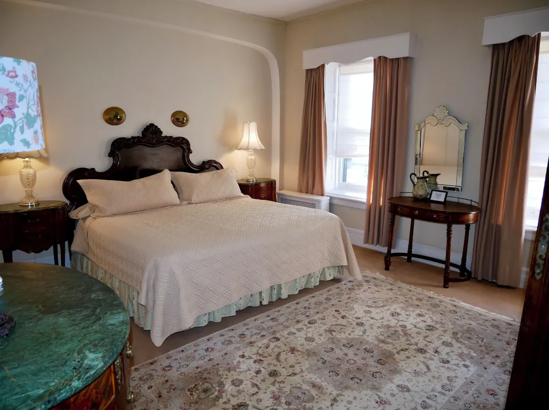 Turkey Hill Inn - Elizabeth, NJ