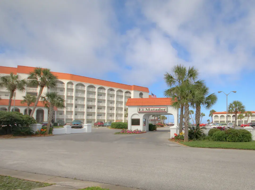 Wide Balcony And Resort Amenities - Stunning Coastal Retreat - Fort Walton Beach, FL