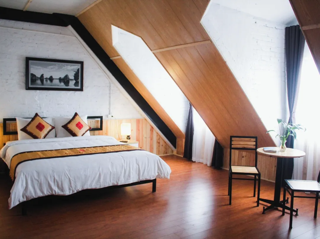Aroma Ha Long Hotel - Hạ Long