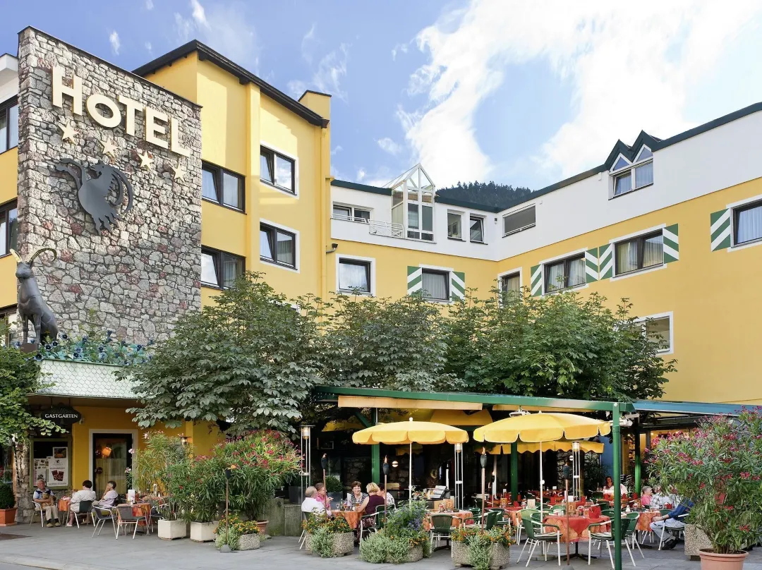 Hotel Schrofenstein - Landeck
